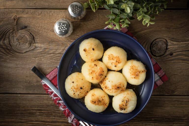 Die besten Entenbrust Beilagen (inkl. Getränke, Wein & Sauce)