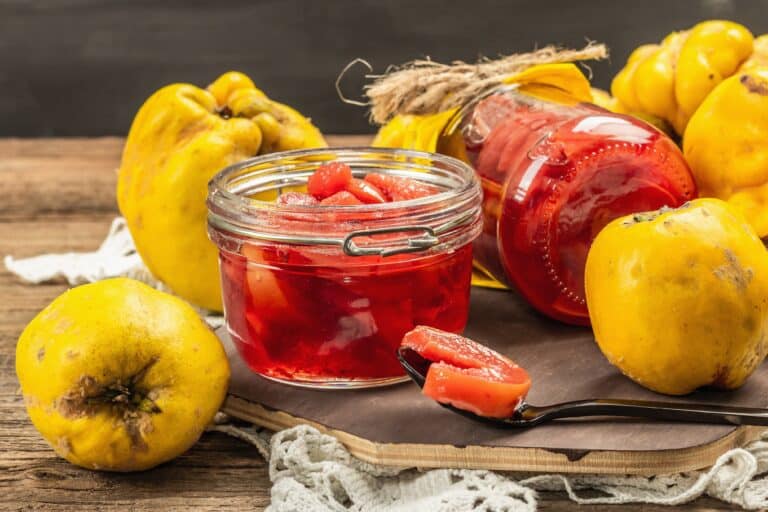 Quitten einlegen (geniale Tipps & einfaches Rezept) - foodwissen.de