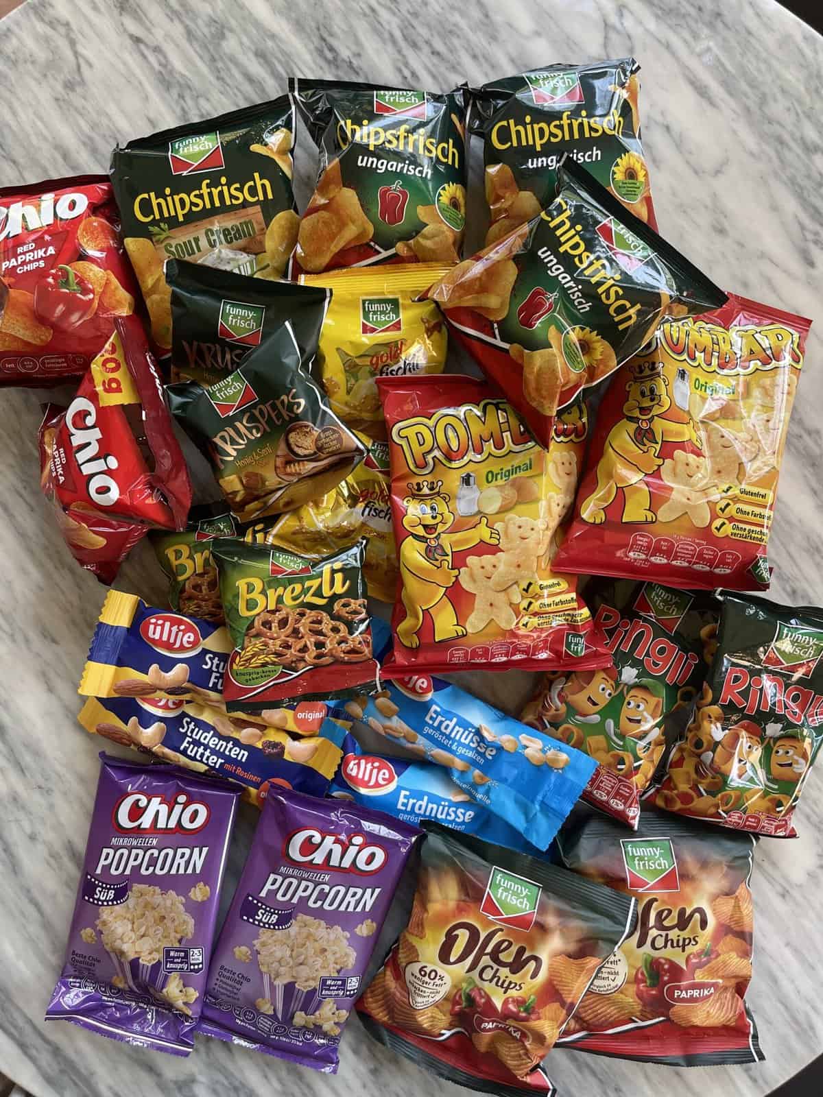 Intersnack-Adventskalender (u.a. mit Chio) im Inhalt-Test - foodwissen.de