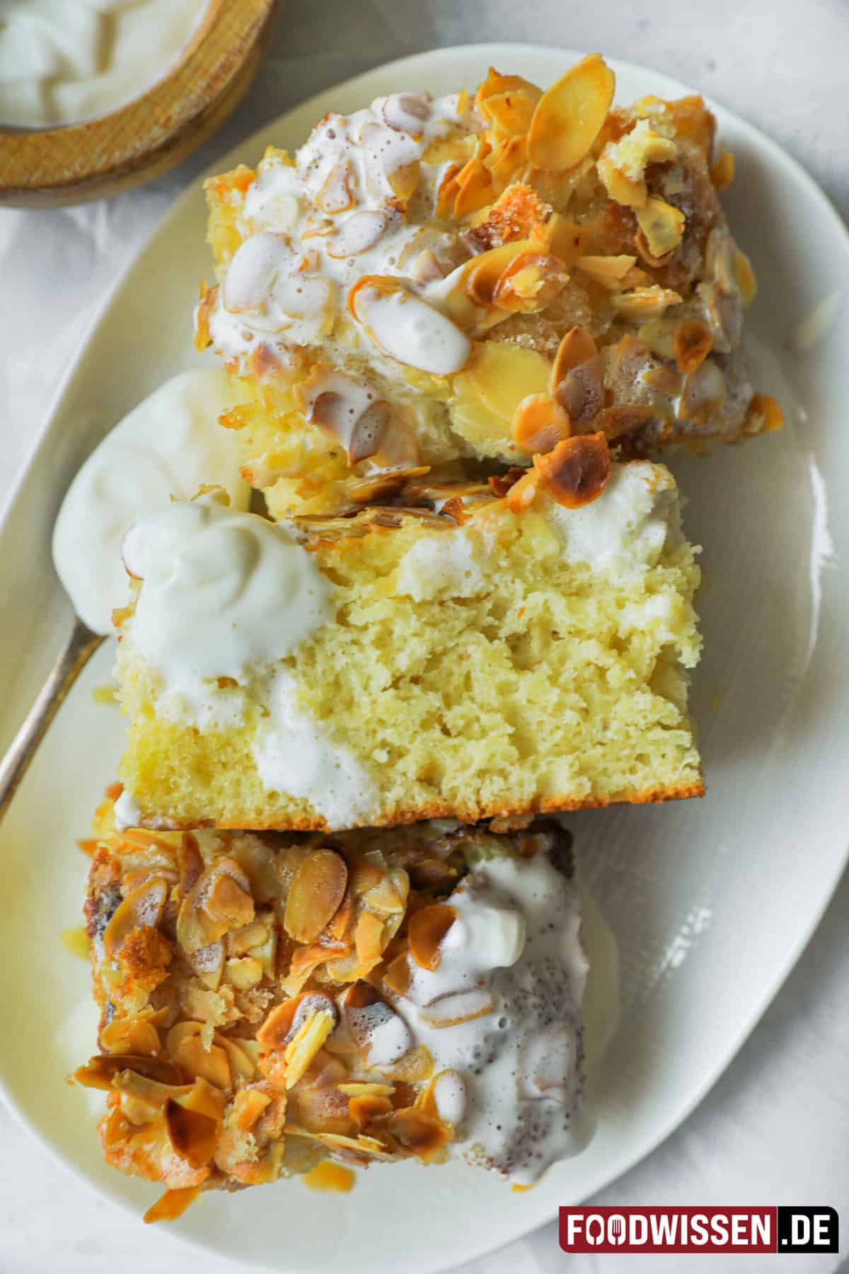 Butterkuchen mit Trockenhefe (Rezept mit vielen Bildern) - foodwissen.de