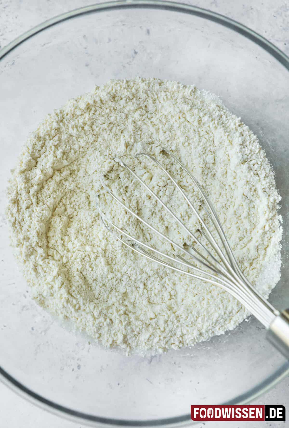 Butterkuchen mit Trockenhefe (Rezept mit vielen Bildern) - foodwissen.de