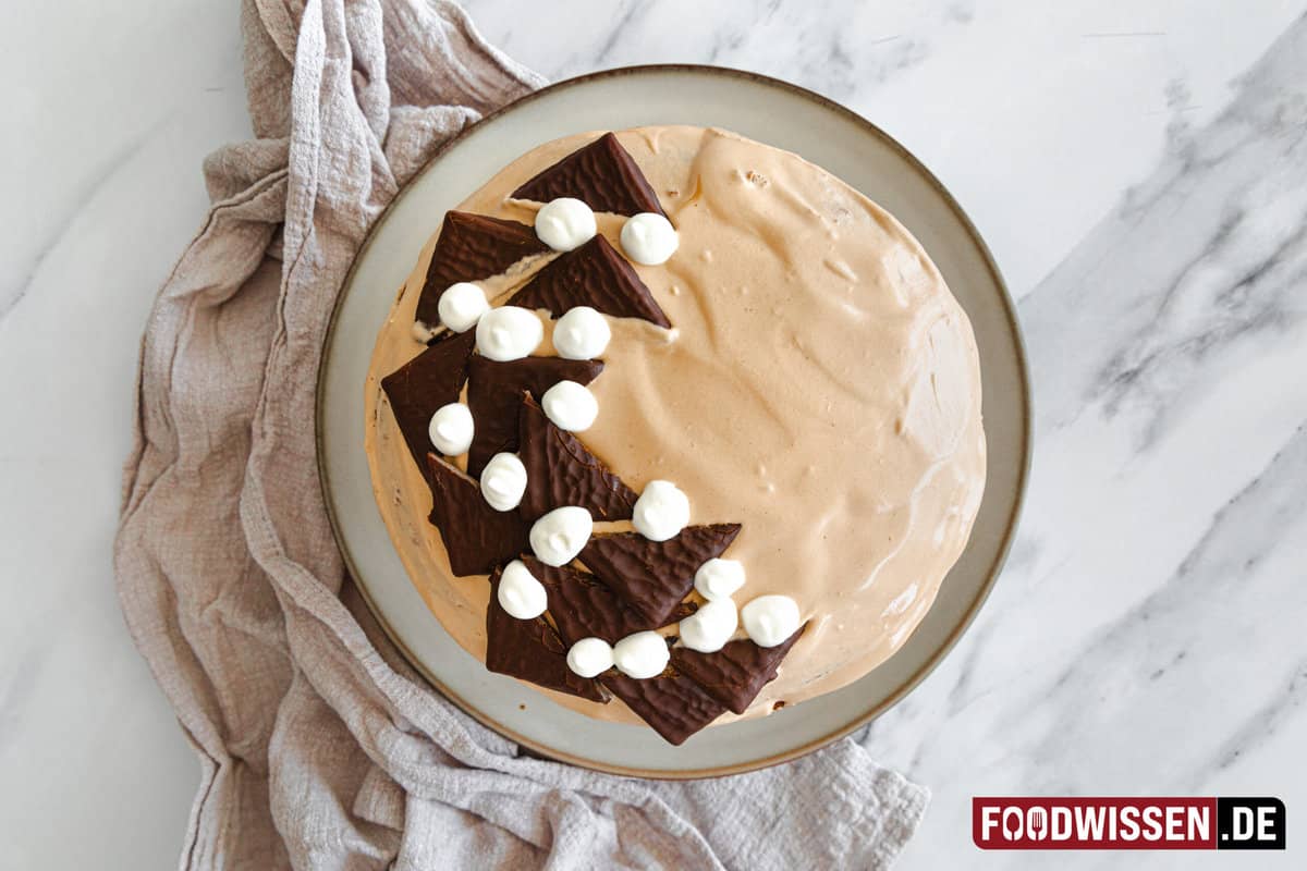 After Eight Torte (Rezept) - foodwissen.de
